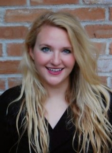 EPISODE 018 - INTERVIEW WITH HELENE SULA - Boss Girl Creative